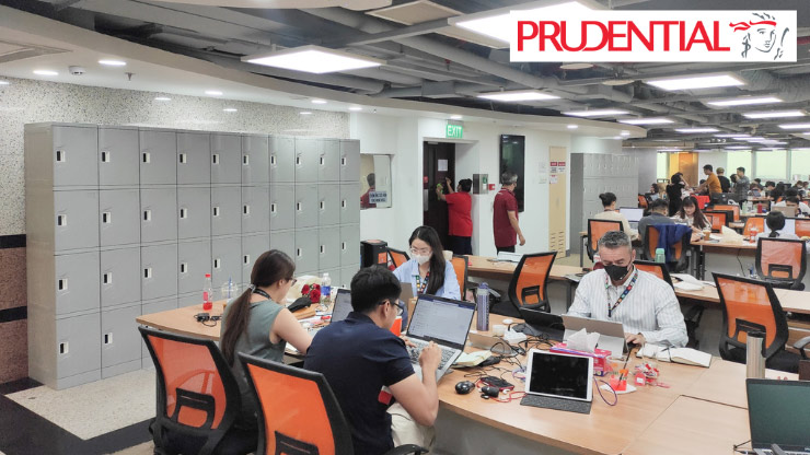 Lắp đặt tủ nhựa ABS và khóa điện tử tại văn phòng Prudential TP. HCM